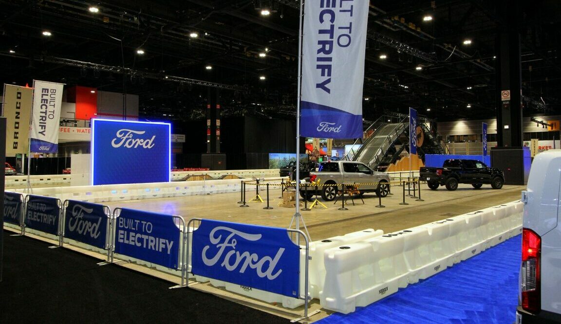 Rent Events & Crowd Control Safety Solutions - Valtir Rentals